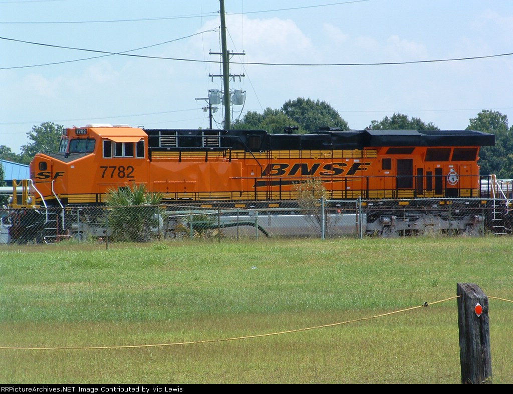 BNSF H3 resting at Moncrief
